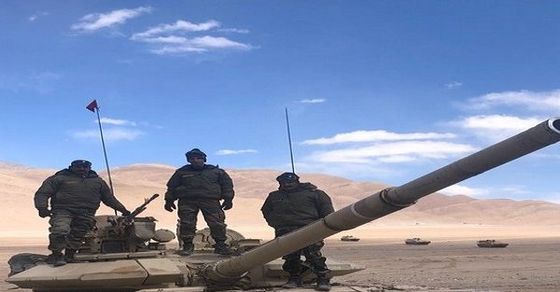 Ladakh: भारतीय सेना के 'भीष्म T-90' के आगे टिक नहीं पाएंगे चीनी टैंक ...