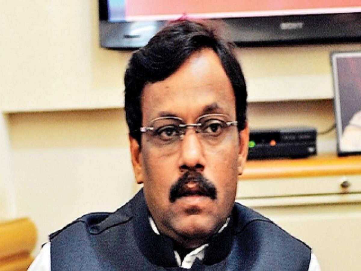 Who is Vinod Tawde and why was he given the command of Bihar, what is ...