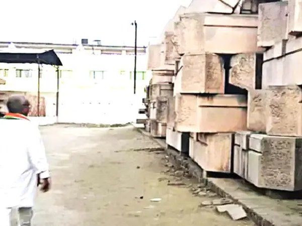 All you need to know about sita rasoi and ram chabutra in hindi, सुनवाई ...