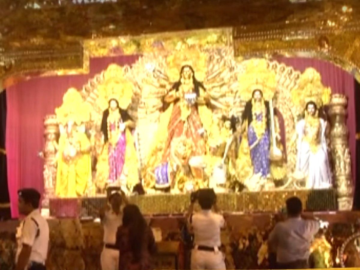 Gold Durga Statue: यहां 50 किलो सोने से बनाई गई मां दुर्गा की मूर्ति ...