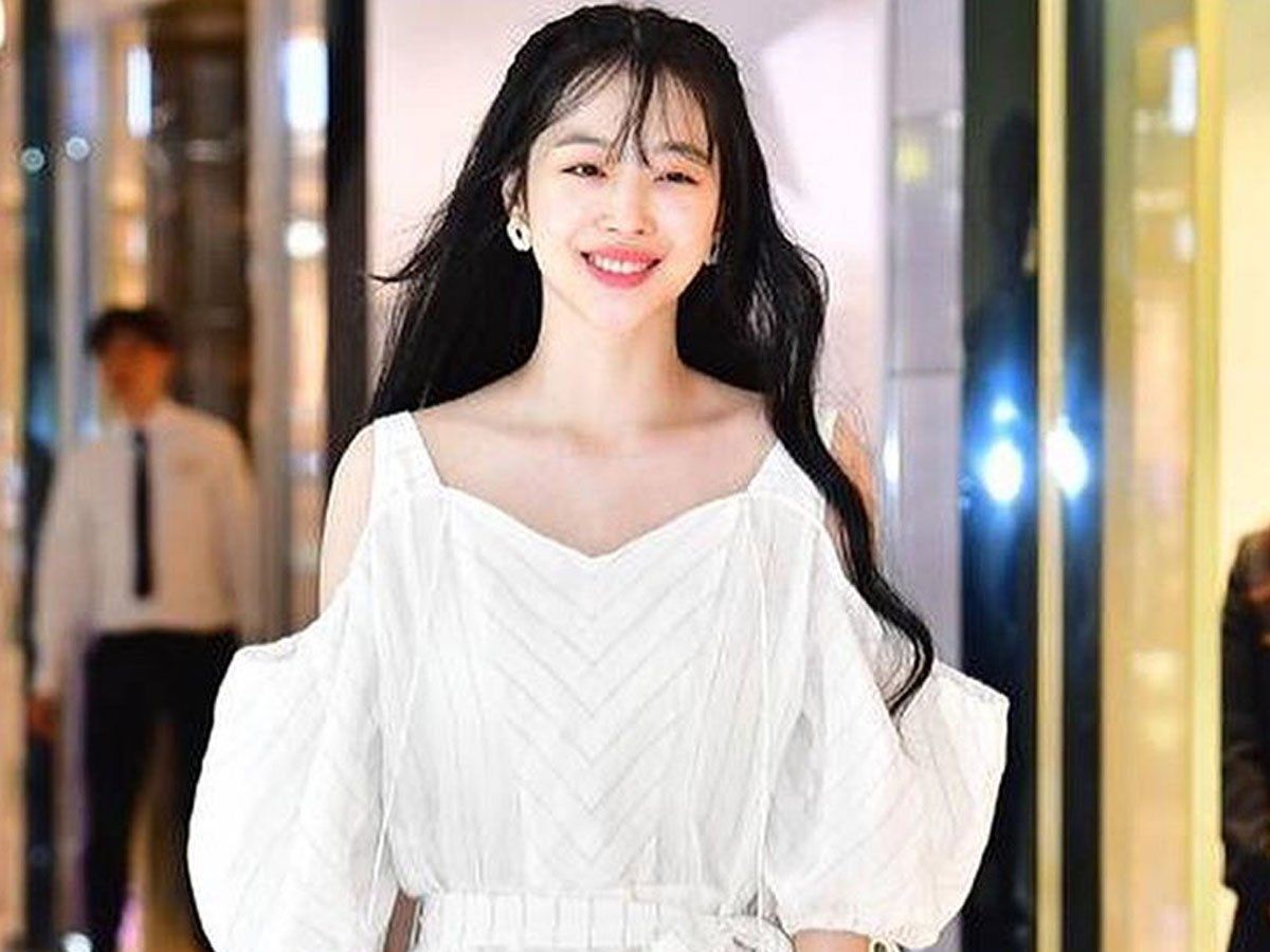 25 साल की Pop Singer Sulli की अचानक हुई मौत, घर के अंदर मिली डेड बॉडी ...